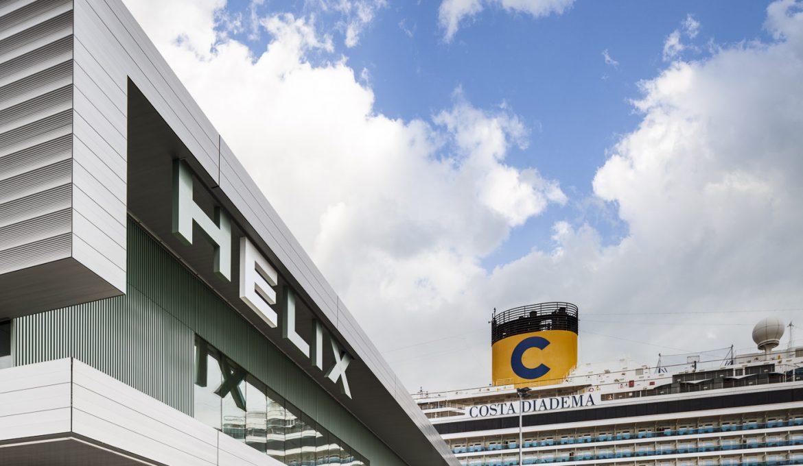 Sostenible, elegante y muy barcelonesa. Así es la nueva terminal HELIX